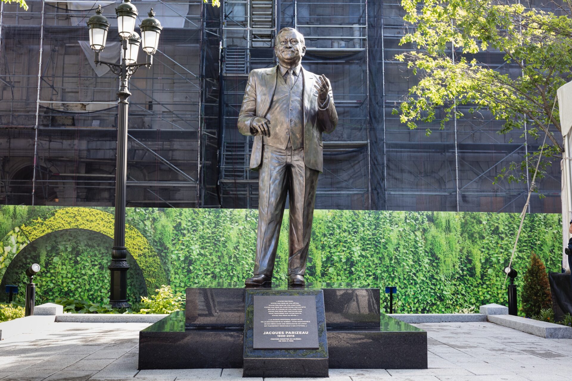 Monument Jacques Parizeau - Commission de la capitale nationale du Québec