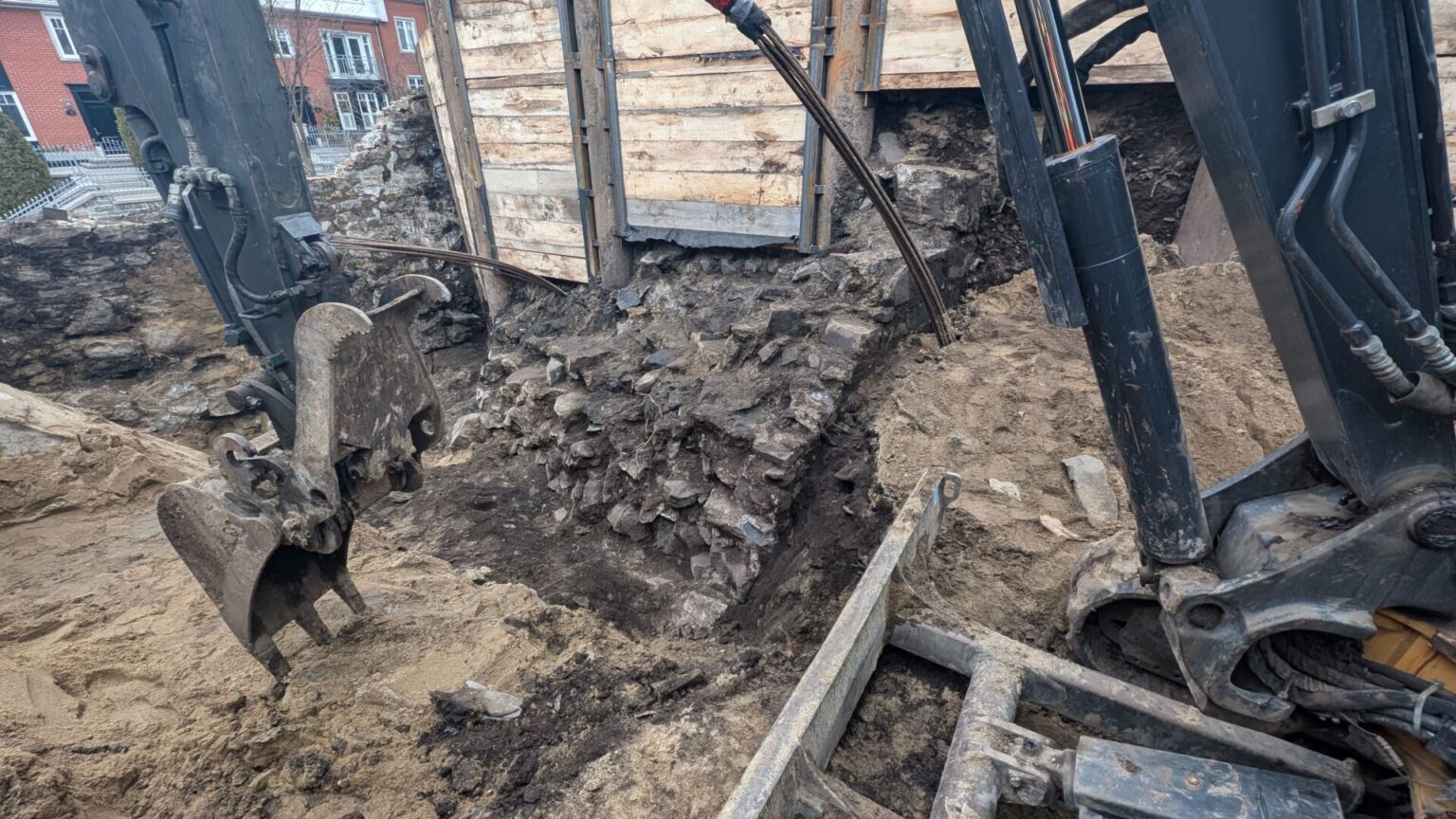 Découverte archéologique majeure au parc du Cavalier-du-Moulin ...